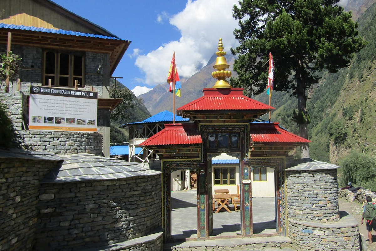 Luxury Hotels and Resorts in the Himalayas of Nepal| Footprint Adventure